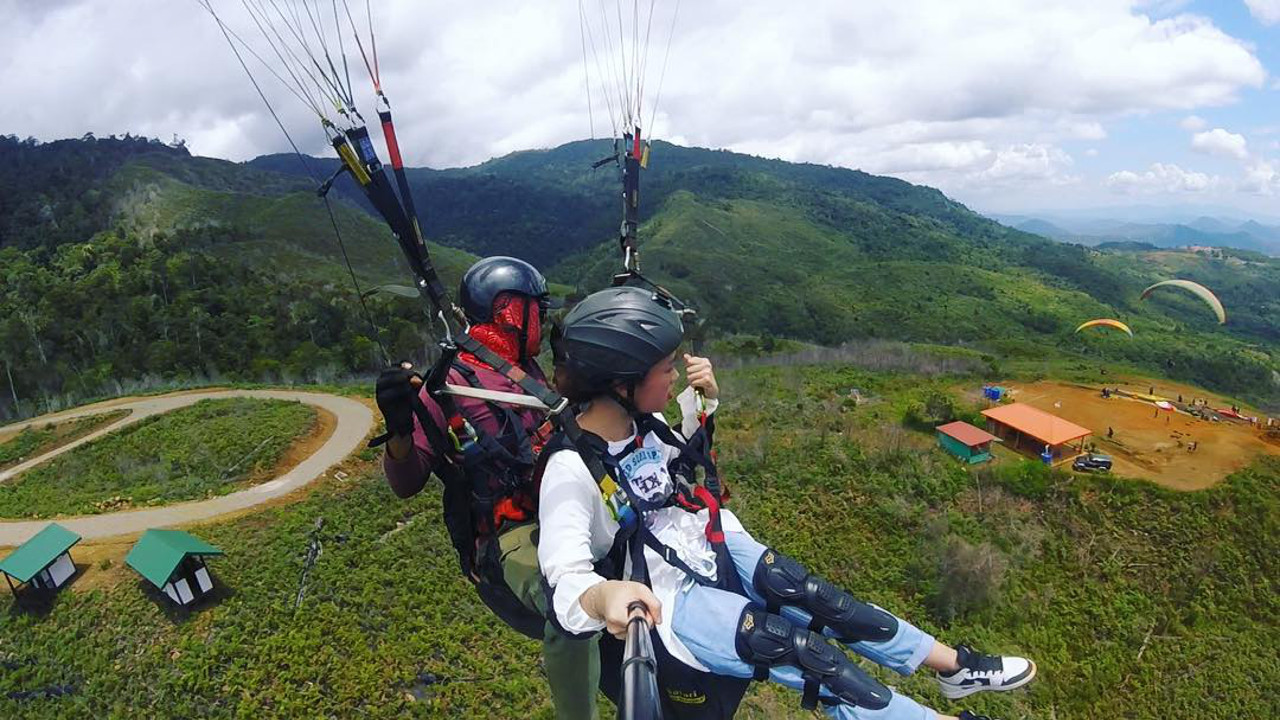 Tandem Paragliding in Malaysia